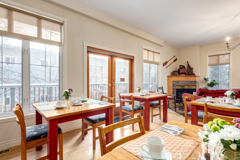 Breakfast - Courthouse Inn